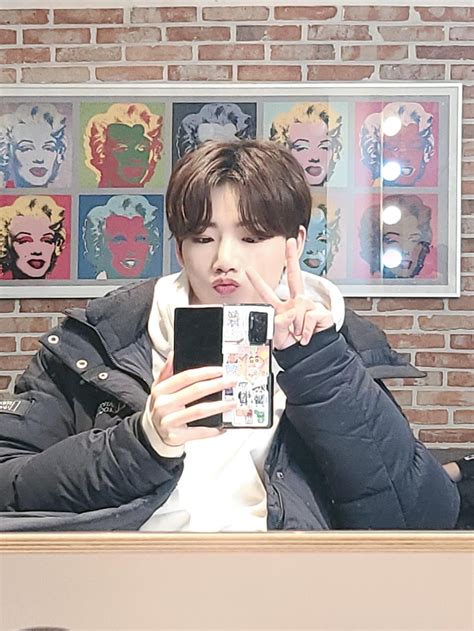 Treasure Community Post 🐈‍⬛트레저메이커🐈‍⬛ 🖤우리 놀자요🖤 Junkyu