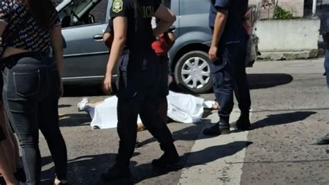 Un Delincuente Quiso Robarle El Auto A Un Policía Con Una Réplica Y El