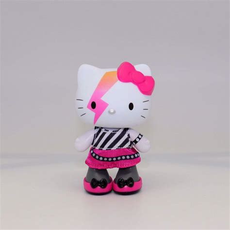 Mievic Makeup And Cosmetics Online Hello Kitty Rocker Doll 4
