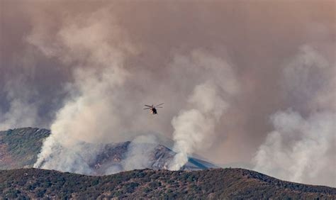 California Fires 14000 Firefighters Battle 16 Major Blazes
