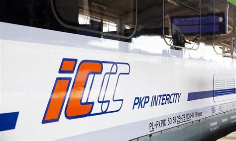 PKP Intercity przewiozło w 2022 roku najwięcej pasażerów w historii