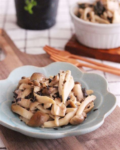 秋の味覚でもう一品！おいしい＆ヘルシー「きのこの副菜」簡単レシピ レシピ 副菜 レシピ 食べ物のアイデア