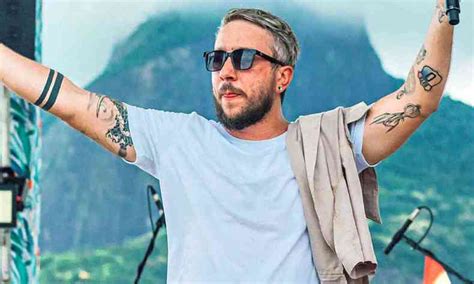 Lagum Saúda A Vida E A Lembrança De Tio Wilson Em Seu Terceiro Disco