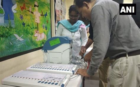 Ls Polls Fourth Phase Of Polling Begins In 71 Seats Across 9 States