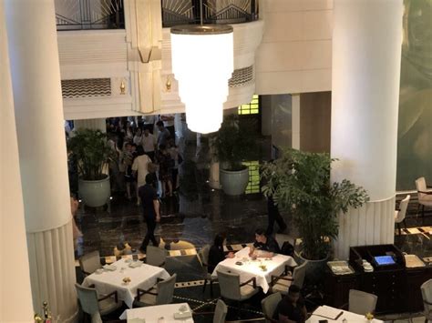 邓超路过张馨予婚礼张馨予结婚邓超孙俪吃饭 随意云