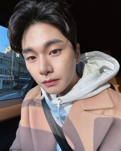 9 Fakta Peran Lee Yi Kyung Di Drakor Marry My Husband