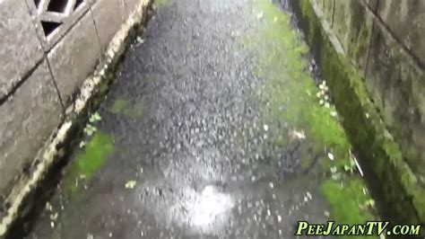 Asian Teen Spied Pissing Eporner
