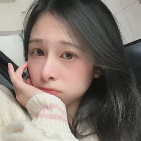 ㄚ姿 Zi Ying 1113 On Threads