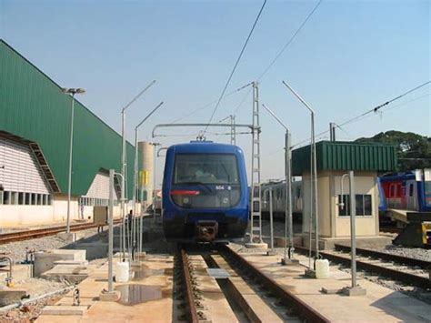 Patio Capão Redondo do Metrô Linha 5 Lilás São Paulo pátio