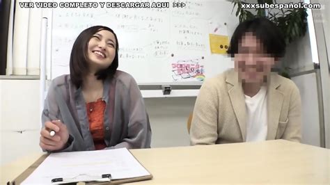 Pareja De Esposos Son Engañados Para Follarse A Su Amada Esposa Jav Sub