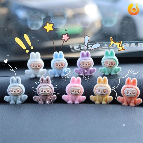 การ์ตูน Labubu Series Mini Flocking Desktop Ornament ประณีตตุ๊กตา