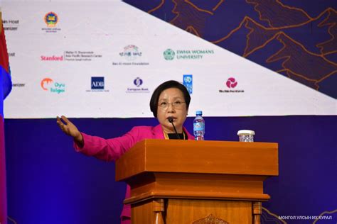 “Боловсролын салбар дахь жендэрийн эрх тэгш байдал” сэдвээр хэлэлцлээ