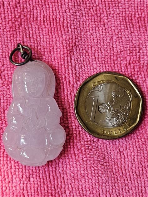 Lavender Jade Goddess Of Mercy Pendant Hobbies And Toys Memorabilia