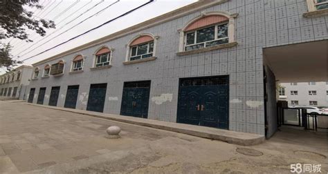 【6图】临街商铺，一般指在毗邻比较繁华的马路或街道。和田和田市团结广场商铺租售生意转让出租 和田58同城