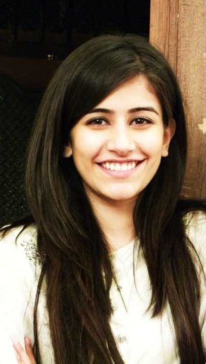 Image Of Syra Yousuf