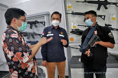 Pt Pindad Persero Kepala Bph Migas Kunjungi Pindad