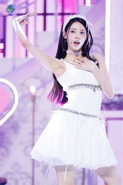 240328 Illit Yunah Magnetic And My World At M Countdown Kpopping