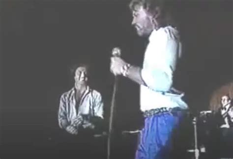 Barry Gibb And Andy Gibb Sing Rare Duet Of To Love Somebody In Candid