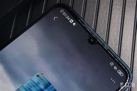 升级高通骁龙855 Plus，iqoo Neo 855竞速版原创新浪众测