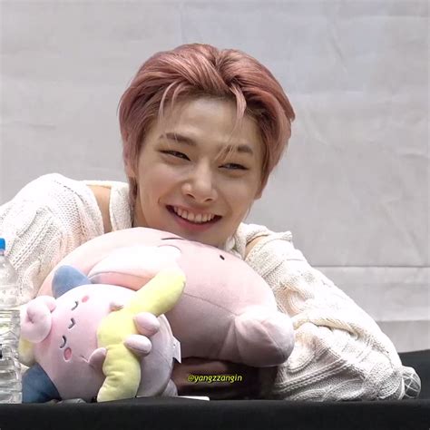 현정 🫧 143 Third Win On Twitter He Is The Most Adorable Person In