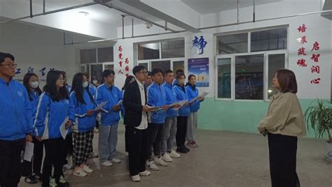 携手共创文明宿舍 信息工程学院学生分会开展“学习党的二十大精神，共创文明宿舍”主题活动新闻中心信息工程学院