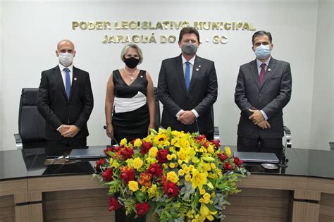 Vereadores Tomam Posse E Elegem Mesa Diretora Para 2021 Câmara De