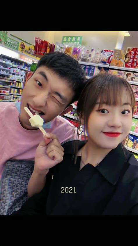 十年前十年后的对比 十年前我们还穿着一样的校服 度小视