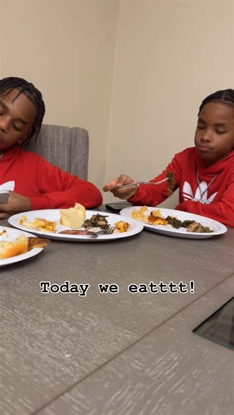 Young Waterz Ent When You Couldnt Decide So Yall Got 3 Plates 😂😂😭