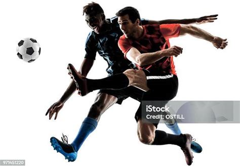 축구 선수 남자 절연 실루엣 흰색 배경 축구 선수에 대한 스톡 사진 및 기타 이미지 축구 선수 실루엣 흰색 배경 Istock