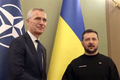 Зеленський про далекобійні удари по РФ це шалене питання але є добрі сигнали Європейська правда