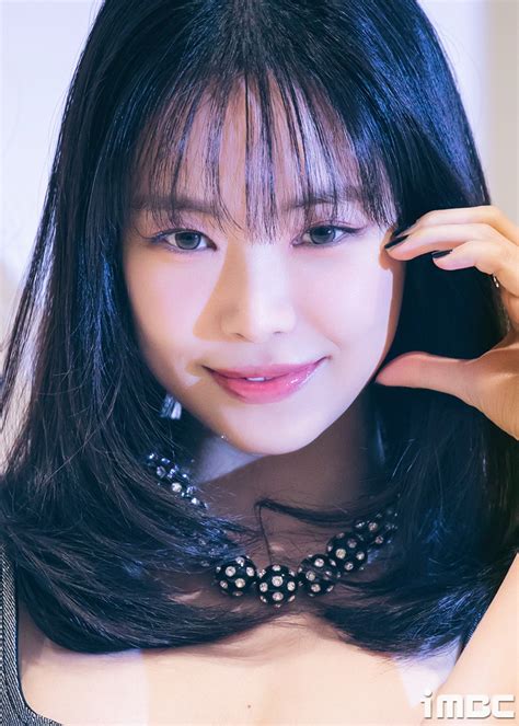 [움짤] 손나은 1도 있어 토미에 느낌~