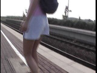 Mit Der Kippen Im Mund Kann Man Besser Blasen Porno Und Sex Videos