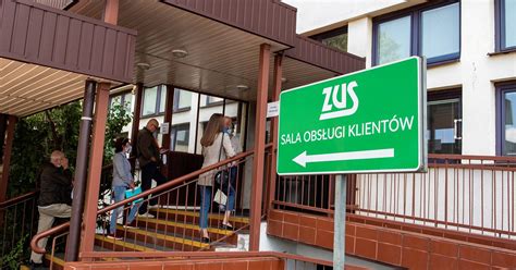 ZUS nie dowierza w L4 Coraz częściej wzywa Polaków na kontrole