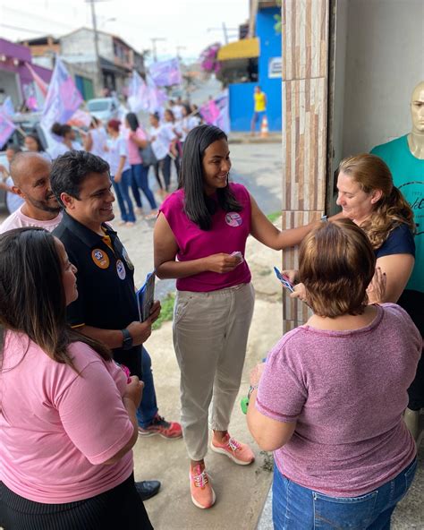 Emiliano E Naiara Rocha Aqui Pl
