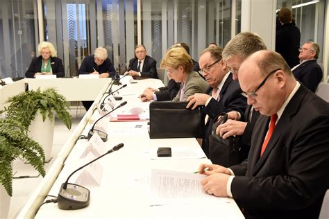 Oligarhu Lietas Parlamentārās Izmeklēšanas Komisijas Ziņojums Top