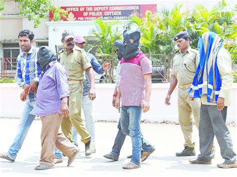 Police Bust Inter State Gang Telegraph India