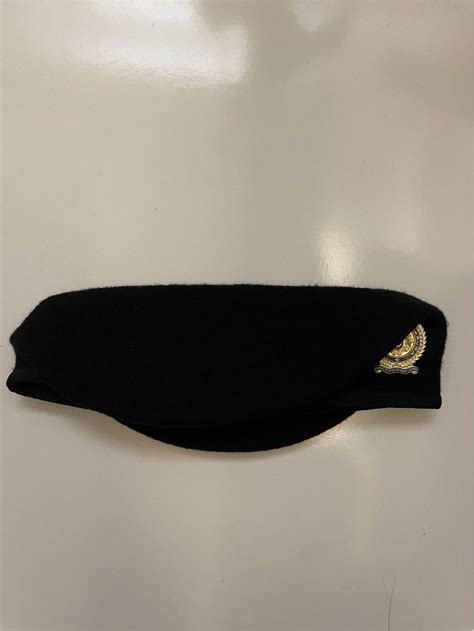 Saf Beret Size 7 Mens Fashion Watches And Accessories Caps And Hats On