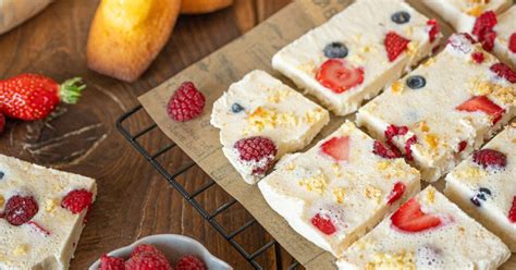 Recette de tablette de yaourt glacé fruits rouges Marie Claire