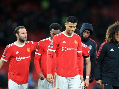 Manchester United Suffer Shock Fa Cup Shoot Out Exit Against
