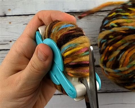 How To Use A Pom Pom Maker Photo And Video Tutorial Kickin Crochet