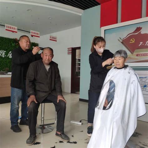 坚持人民至上高阳县教体局乡村振兴工作队在河西村开展义务理发活动 服务 老人 村民