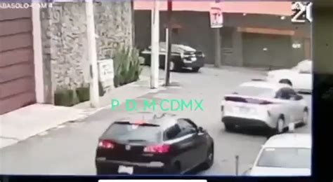 SUCESOS On Twitter Momento En Que Un Elemento De La SSC CDMX Javier