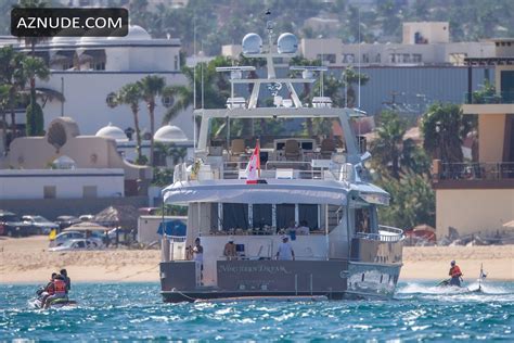 Jordyn Woods And Karl Anthony Enjoy A Special Birthday Celebration In Mexico Aznude