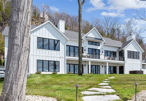 3 Ways To Use Board And Batten Siding On Exteriors Diamond Kote® Siding