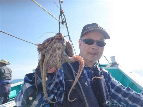 【釣果速報】千葉県利永丸で良型のマダコをキャッチ！良型を狙いに行こう！ 釣りまとめアンテナ