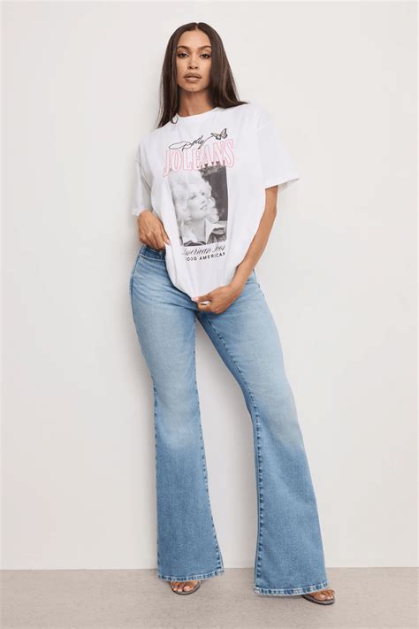 Dolly Parton Becomes A Designer And Launches Joleans Jeans World Stock Market