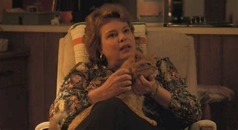 Who Plays Dustins Mom In Stranger Things Popsugar Entertainment