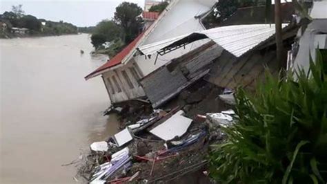 Death Toll From Philippine Landslides Floods Climbs To 85 Daily Times