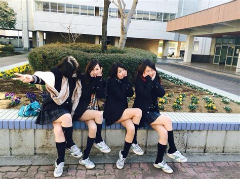 【画像】jkいっぱいの中でおもいきり深呼吸したいですw Jkちゃんねる女子高生画像サイト