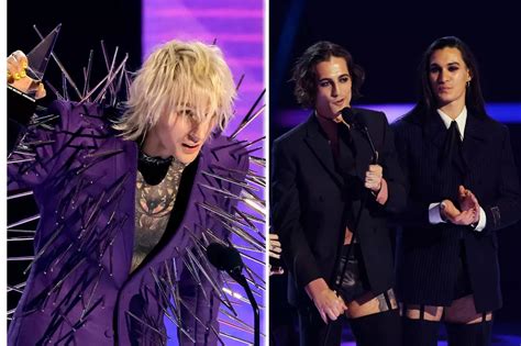 Rockers At The 2022 American Music Awards Photos
